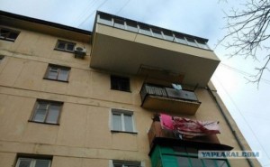 20 Comedy Balconies • Lazer Horse